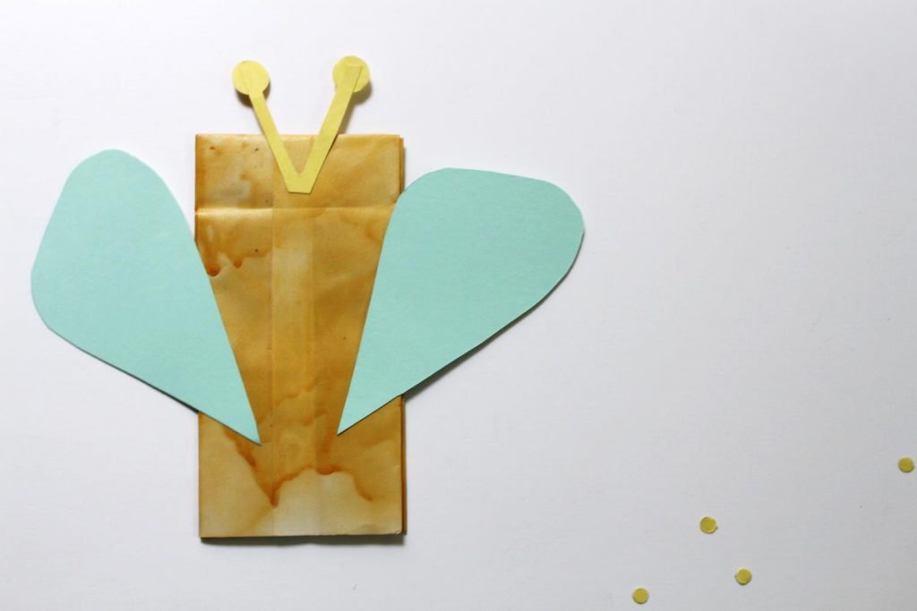 Bee Paper Bag Puppet DIY Instructions based on Children's Books Bee-ing ...